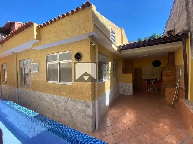 Casa / Sobrado para Venda em Niterói/RJ Santa Rosa 3 Quartos