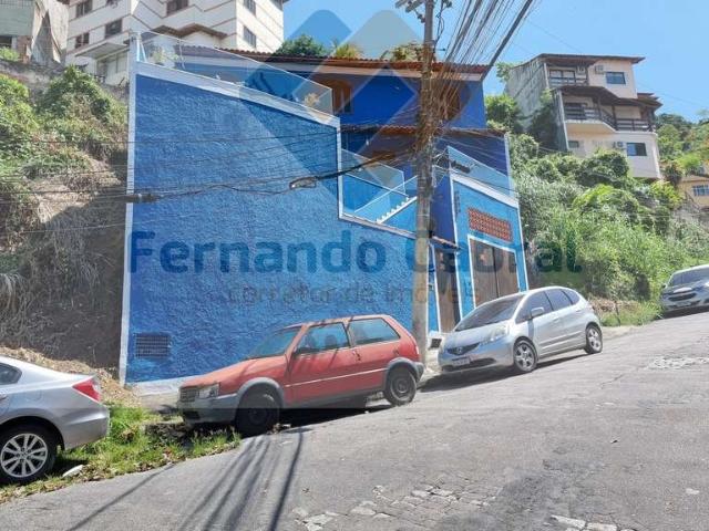 Casa / Sobrado para Venda em Niterói/RJ Santa Rosa 3 Quartos