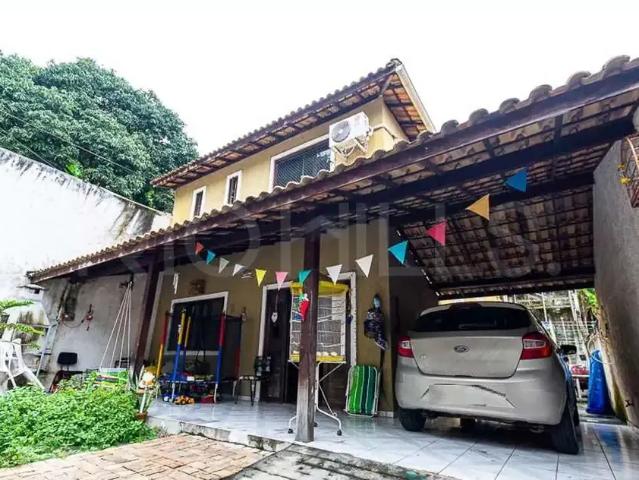 Casa / Sobrado para Venda em Niterói/RJ Santa Rosa 3 Quartos
