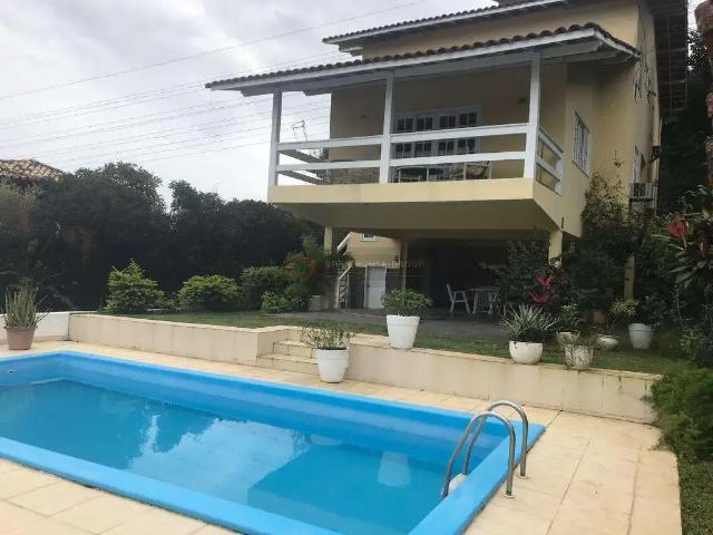 Casa / Sobrado para Venda em Niterói/RJ Sapê 6 Quartos