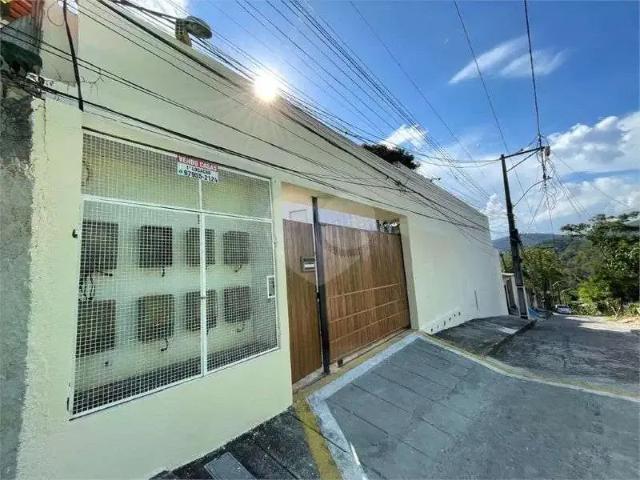 Casa / Sobrado para Venda em Niterói/RJ Sapê 2 Quartos
