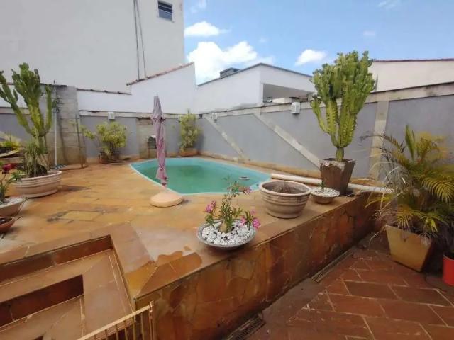 Casa / Sobrado para Venda em Niterói/RJ Serra Grande 4 Quartos