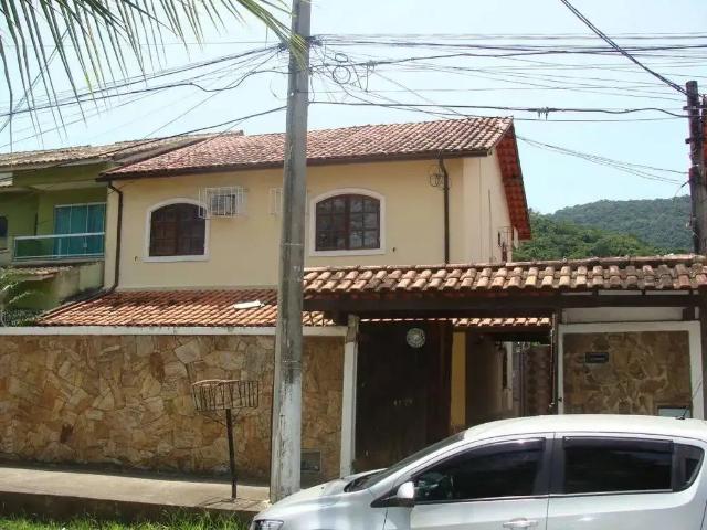 Casa / Sobrado para Venda em Niterói/RJ Serra Grande 4 Quartos