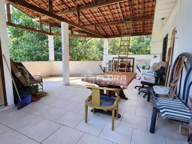 Casa / Sobrado para Venda em Niterói/RJ Serra Grande 5 Quartos