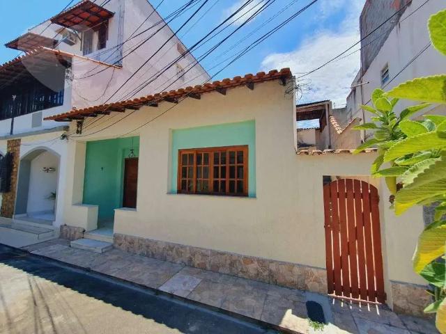 Casa / Sobrado para Venda em Niterói/RJ Ponta D'Areia 2 Quartos