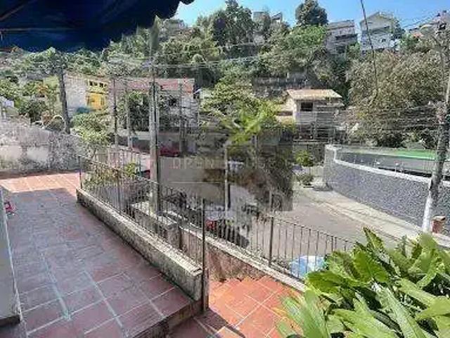 Casa / Sobrado para Venda em Niterói/RJ Pe Pequeno 4 Quartos