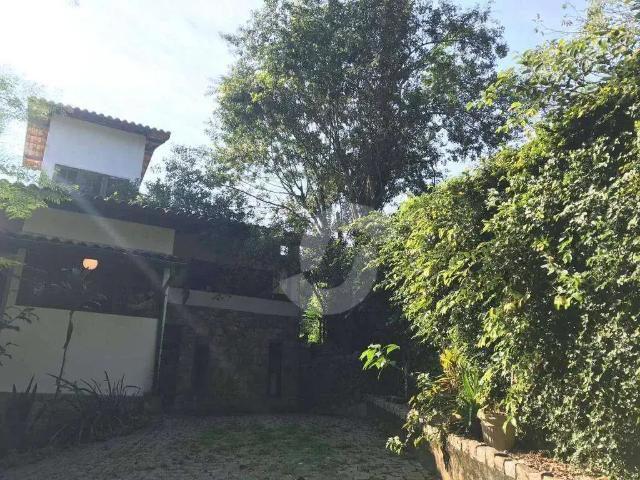 Casa / Sobrado para Venda em Niterói/RJ Pendotiba 3 Quartos