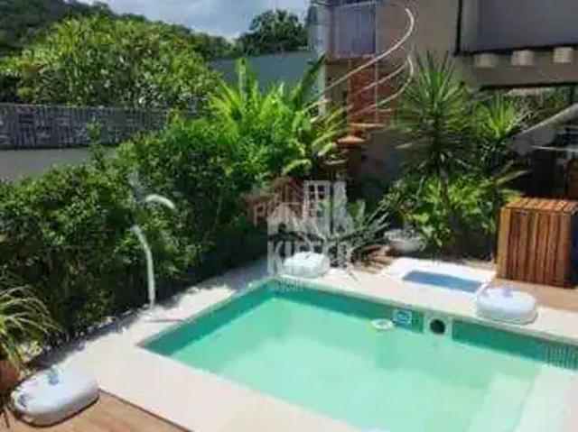 Casa / Sobrado para Venda em Niterói/RJ Pendotiba 3 Quartos