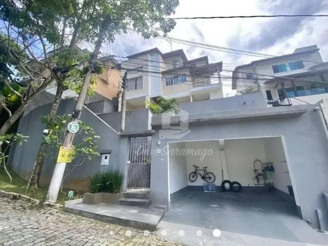 Casa / Sobrado para Venda em Niterói/RJ Pendotiba 4 Quartos