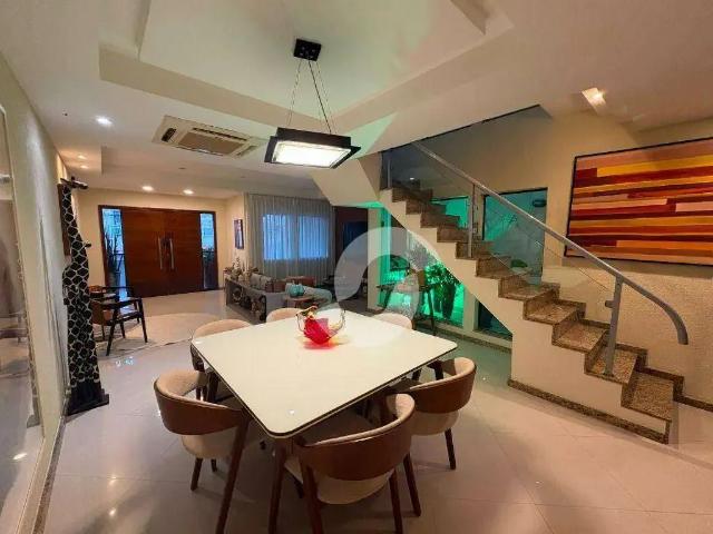 Casa / Sobrado para Venda em Niterói/RJ Piratininga 3 Quartos