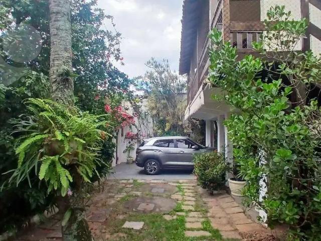 Casa / Sobrado para Venda em Niterói/RJ Piratininga 4 Quartos