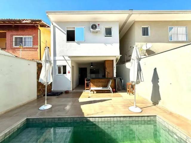 Casa / Sobrado para Venda em Niterói/RJ Piratininga 4 Quartos