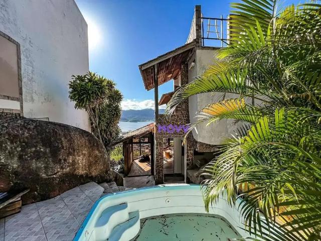 Casa / Sobrado para Venda em Niterói/RJ Piratininga 4 Quartos