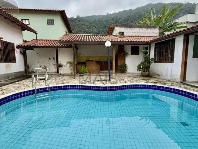 Casa / Sobrado para Venda em Niterói/RJ Piratininga 4 Quartos