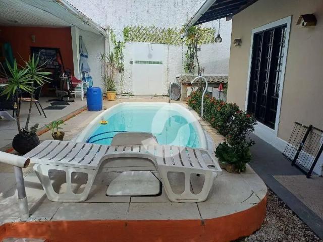 Casa / Sobrado para Venda em Niterói/RJ Piratininga 4 Quartos
