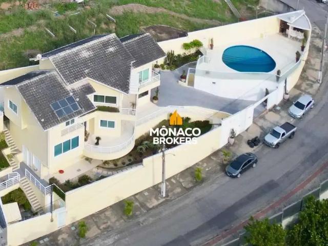 Casa / Sobrado para Venda em Niterói/RJ Piratininga 6 Quartos