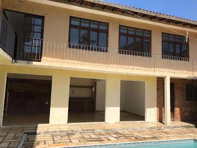 Casa / Sobrado para Venda em Niterói/RJ Piratininga 8 Quartos