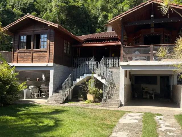 Casa / Sobrado para Venda em Niterói/RJ Vila Progresso 4 Quartos