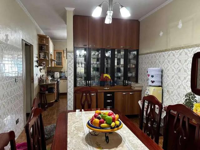 Casa / Sobrado para Venda em Nova Odessa/SP Centro 5 Quartos