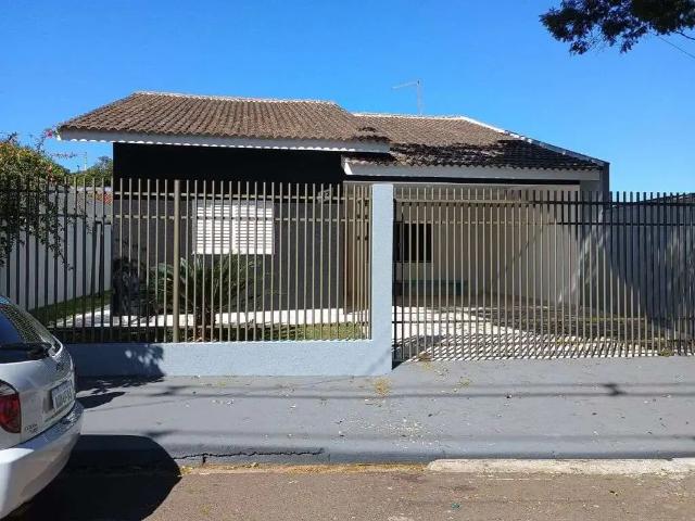 Casa / Sobrado para Venda em Nova Esperança/PR Centro 2 Quartos