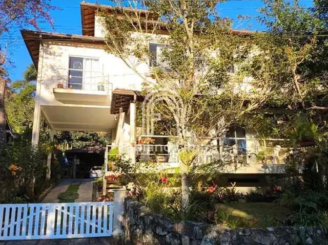 Casa / Sobrado para Venda em Nova Friburgo/RJ Cônego 3 Quartos