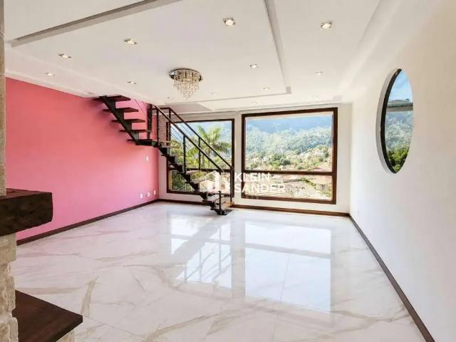 Casa / Sobrado para Venda em Nova Friburgo/RJ Cônego 3 Quartos
