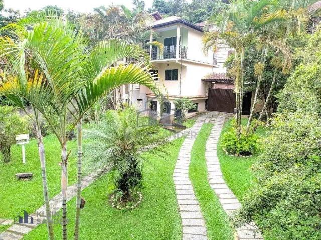 Casa / Sobrado para Venda em Nova Friburgo/RJ Cônego 6 Quartos