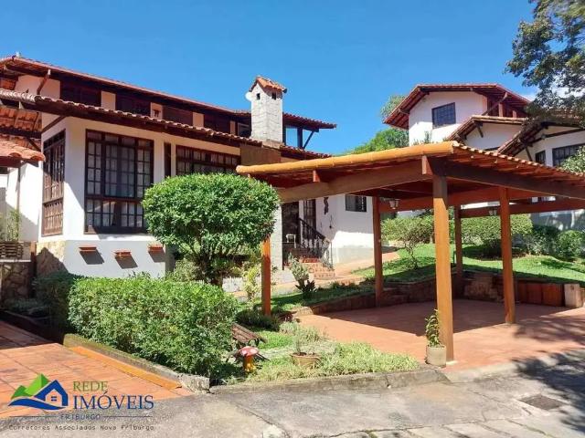 Casa / Sobrado para Venda em Nova Friburgo/RJ Catarcione 4 Quartos