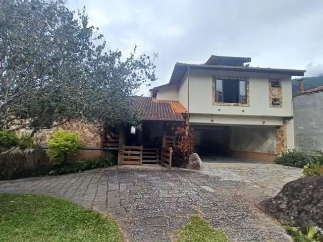 Casa / Sobrado para Venda em Nova Friburgo/RJ Cascatinha 5 Quartos