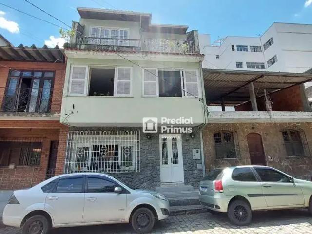 Casa / Sobrado para Venda em Nova Friburgo/RJ Centro 5 Quartos