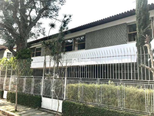 Casa / Sobrado para Venda em Nova Friburgo/RJ Centro 8 Quartos