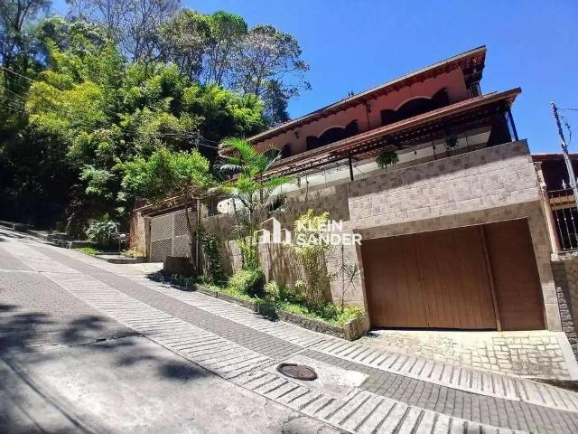 Casa / Sobrado para Venda em Nova Friburgo/RJ Braunes 4 Quartos