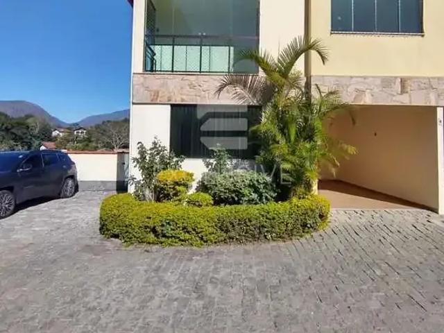 Casa / Sobrado para Venda em Nova Friburgo/RJ Braunes 3 Quartos