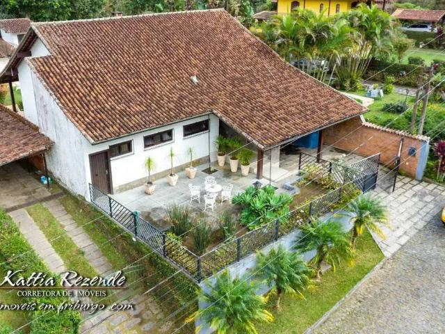 Casa / Sobrado para Venda em Nova Friburgo/RJ Mury 5 Quartos