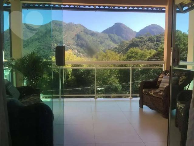 Casa / Sobrado para Venda em Nova Friburgo/RJ Suíço 4 Quartos