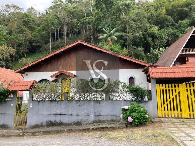 Casa / Sobrado para Venda em Nova Friburgo/RJ Parque Dom João VI 3 Quartos