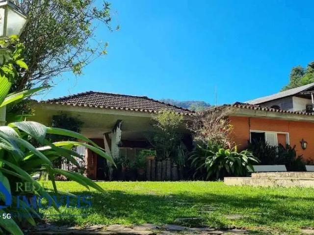 Casa / Sobrado para Venda em Nova Friburgo/RJ Parque Dom João VI 5 Quartos