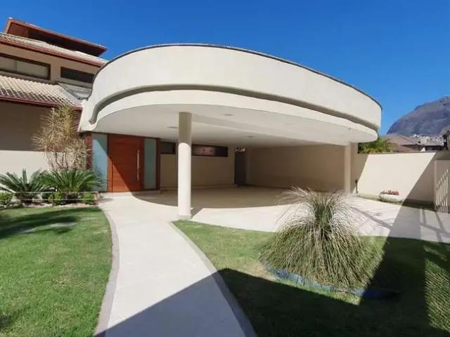 Casa / Sobrado para Venda em Nova Friburgo/RJ Parque São Clemente 4 Quartos