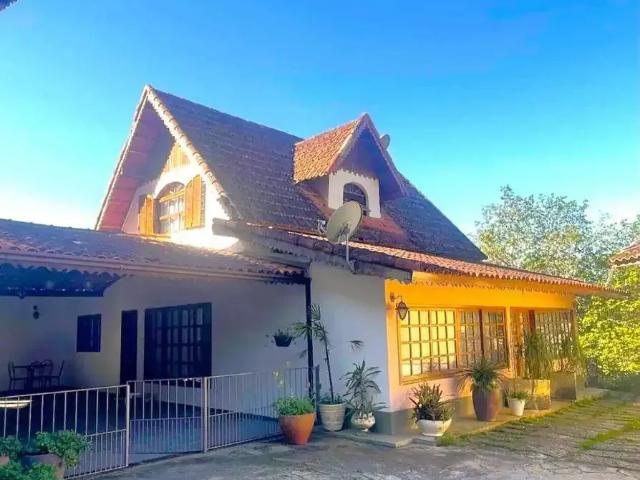 Casa / Sobrado para Venda em Nova Friburgo/RJ Parque São Clemente 3 Quartos