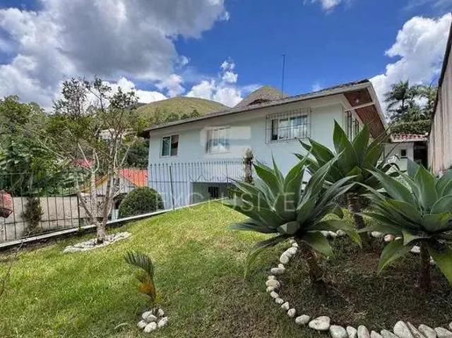Casa / Sobrado para Venda em Nova Friburgo/RJ Vale dos Pinheiros 5 Quartos
