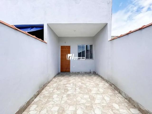 Casa / Sobrado para Venda em Nova Iguaçu/RJ Cerâmica 2 Quartos