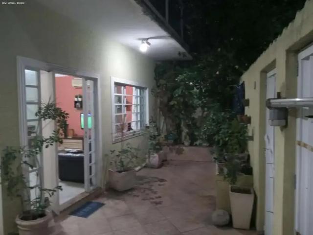 Casa / Sobrado para Venda em Nova Iguaçu/RJ Da Luz 4 Quartos