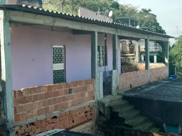 Casa / Sobrado para Venda em Nova Iguaçu/RJ Floresta 3 Quartos