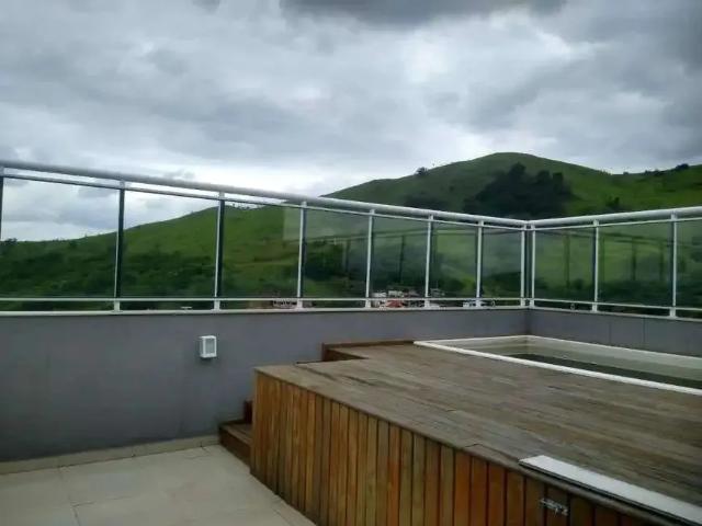 Casa / Sobrado para Venda em Nova Iguaçu/RJ Joana D'Arc 4 Quartos