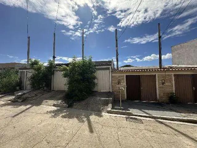 Casa / Sobrado para Venda em Nova Iguaçu/RJ Palhada 1 Quartos