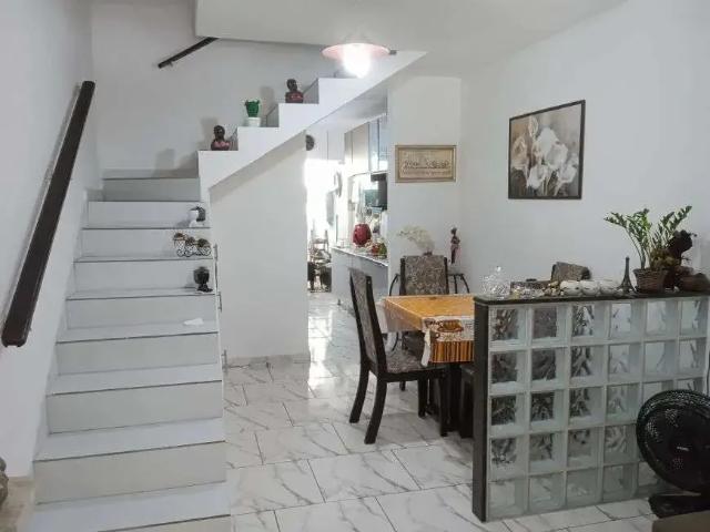 Casa / Sobrado para Venda em Nova Iguaçu/RJ Valverde 2 Quartos