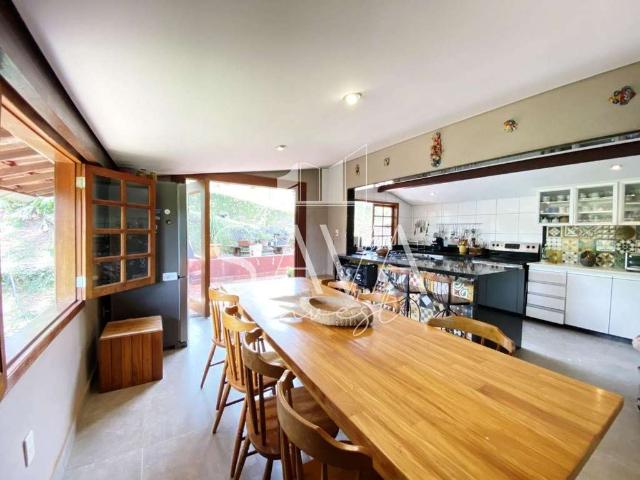 Casa / Sobrado para Venda em Nova Lima/MG Arvoredo 4 Quartos