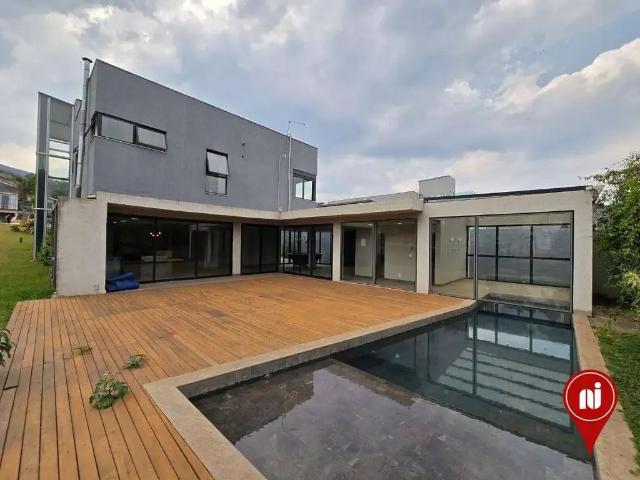 Casa / Sobrado para Venda em Nova Lima/MG Balneário Água Limpa 4 Quartos