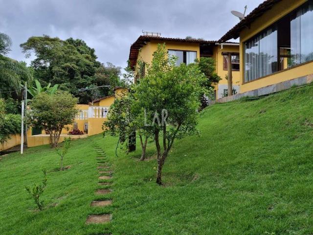 Casa / Sobrado para Venda em Nova Lima/MG Parque Jardim Amanda 5 Quartos