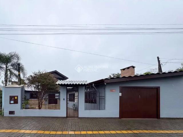 Casa / Sobrado para Venda em Nova Santa Rita/RS Berto Círio 3 Quartos
